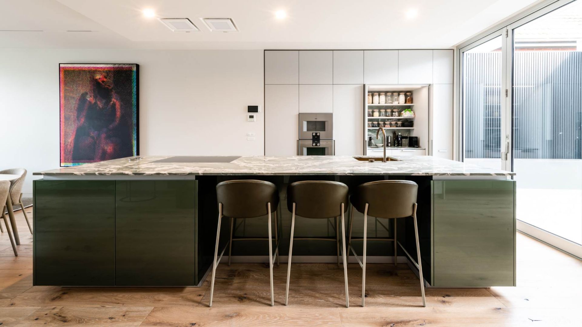 Poggenpohl | References | Artful Elegance: A Stunning Kitchen ...
